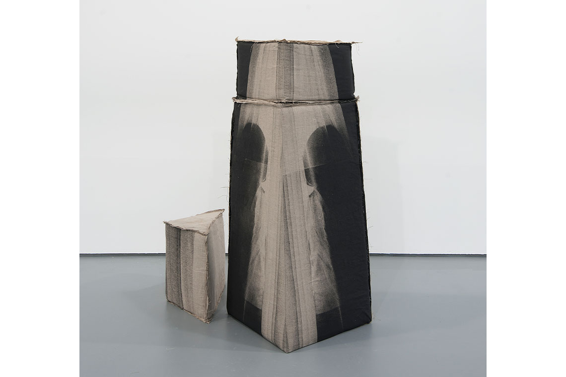 Manal AlDowayan – Canvas